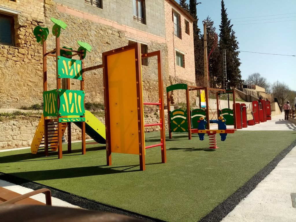 Nueva Instalación de Parque Infantil - Caseres (Tarragona) | Neopark S.L