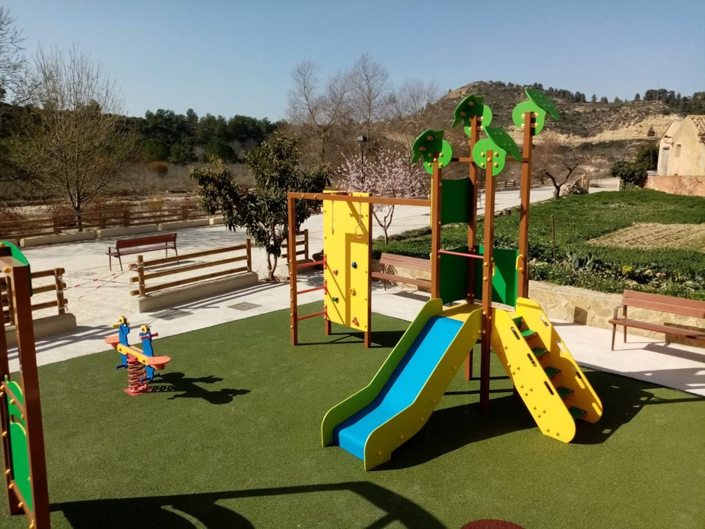 Nueva Instalación de Parque Infantil - Caseres (Tarragona) | Neopark S.L